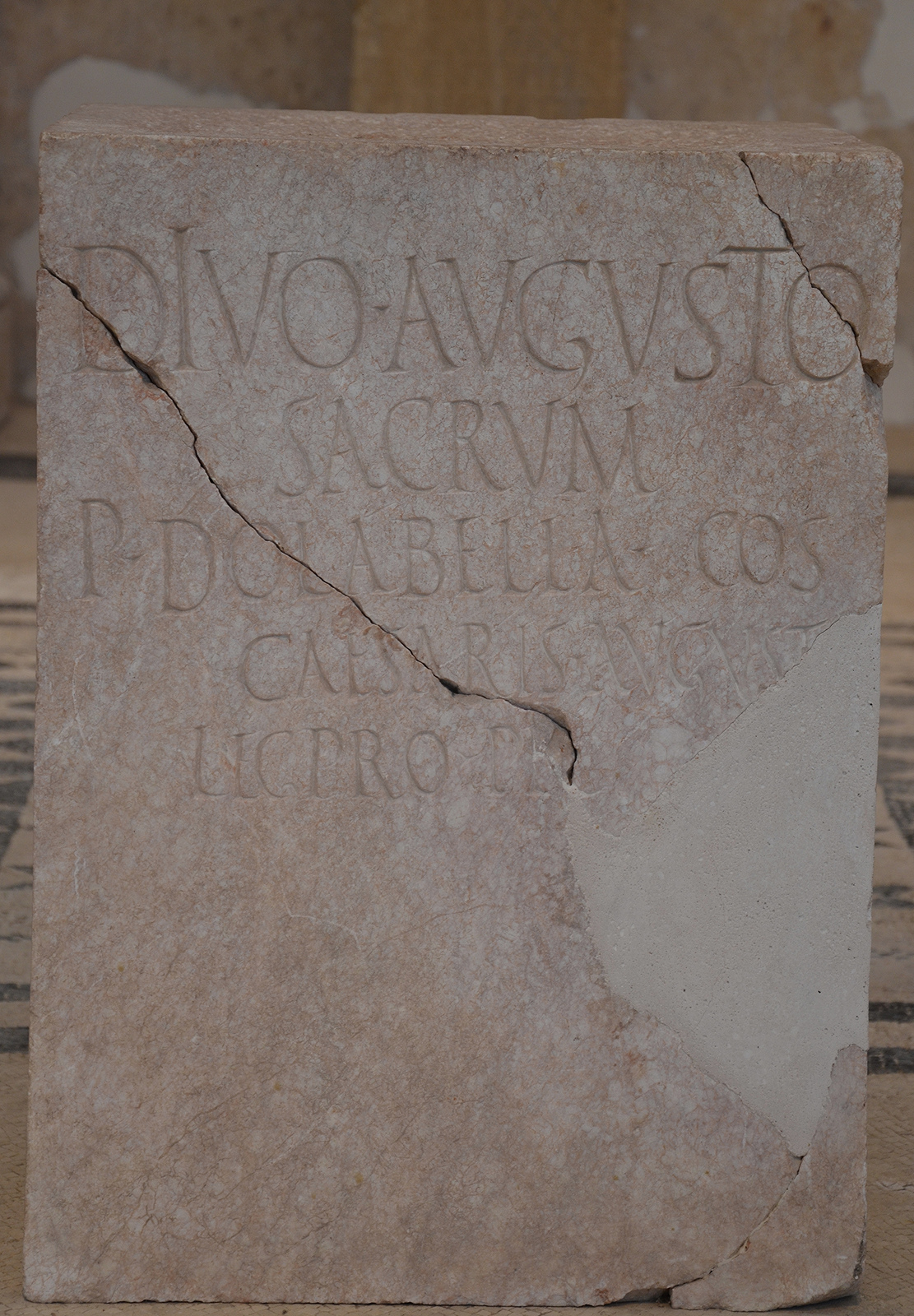 The Augusteum at Narona (Croatia) FOLLOWING HADRIAN